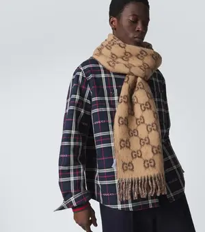 Gucci Gg Fringed Scarf - Neutrals