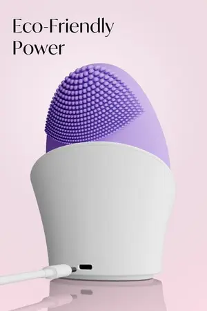 FANCII Isla Facial Cleansing Brush