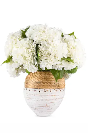 COCOBELLA Viviana Realtouch Hydrangea Stoneweave Arrangement - Snow