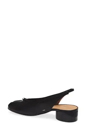 MAISON MARGIELA Tabi Slingback Pumps
