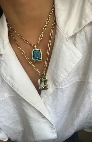 Goshwara Manhattan Cushion Pendant Necklace - Translucent Green