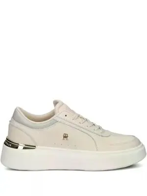 Tommy Hilfiger Logo-plaque Lace-up Sneakers - Neutrals
