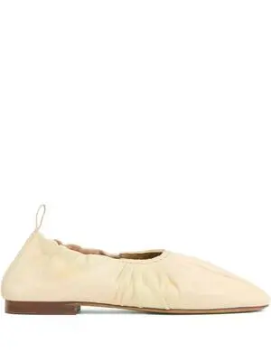MANSUR GAVRIEL Ruched Ballerina Flat - Neutrals