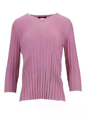 LA ROSE Ribbed V-neck Top