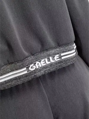GAELLE Zip Logo Top