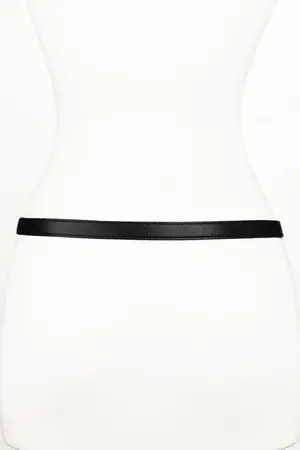 RAINA BELTS Harvey Horse Clasp Leather Belt - Black
