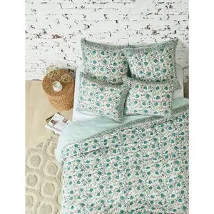 Carol & Frank Victory Surf Quilt
