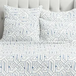 ELISABETH YORK Marlowe Storm Quilt