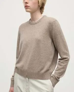 Johnstons Of Elgin Classic Cashmere Round Neck Jumper - Brown
