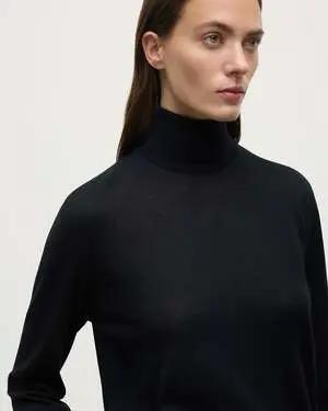 Johnstons Of Elgin Superfine Cashmere Roll Neck Jumper