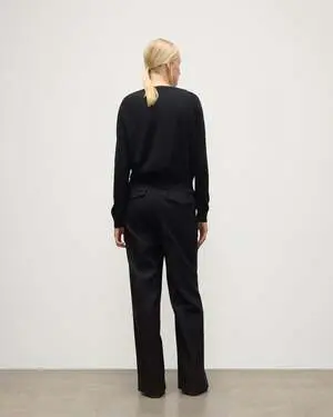 Johnstons Of Elgin Finola Superfine Cashmere Jumper - Black