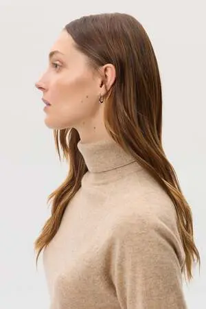 Johnstons Of Elgin Cashmere Roll Neck Jumper