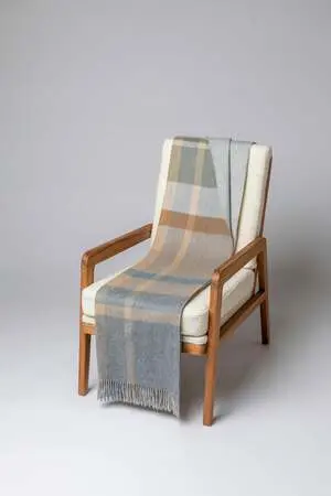 Johnstons Of Elgin Check Reversible Cashmere Throw In Birch - Grey