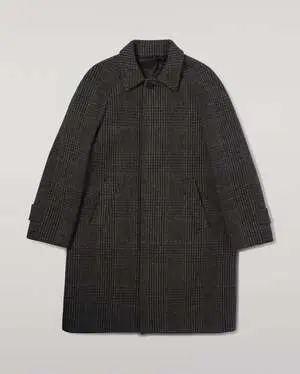 Johnstons Of Elgin The Balmacaan Coat