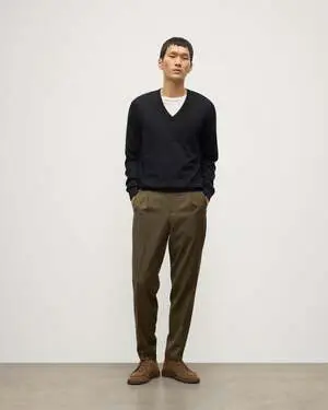 Johnstons Of Elgin V-neck Cashmere Jumper - Black