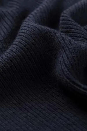 Johnstons Of Elgin Ribbed Dark Cashmere Scarf