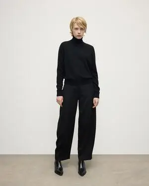 Johnstons Of Elgin Classic Cashmere Roll Neck Jumper - Black
