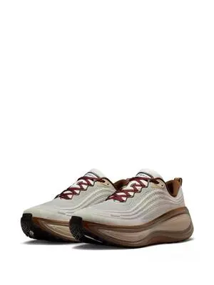 Nike Vomero Plus Low-top Sneakers - Neutrals
