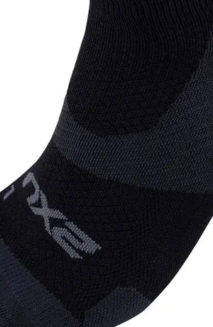 2xu Vectr Light Cushion No Show Socks - Black/titanium