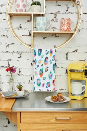 CAROL & FRANK Bright Leopard Hd Printed 100% Cotton Flour Sack Dishtowel