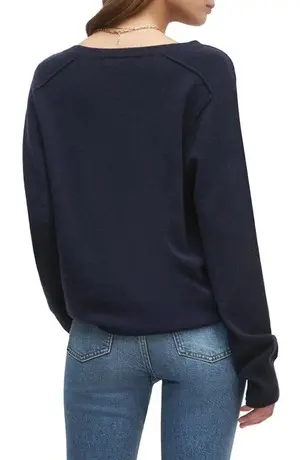 FAVORITE DAUGHTER The Ryann V-neck Cashmere Sweater - Navy