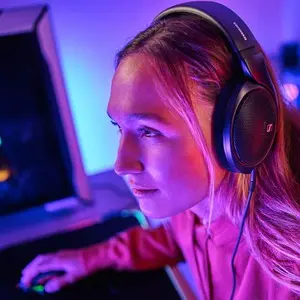 SENNHEISER Hd 560 S Over-the-ear Audiophile Headphones