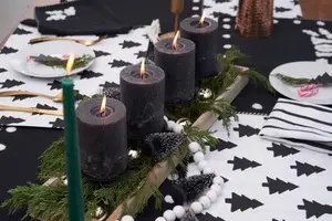 CAROL & FRANK Bottle Brush Garland