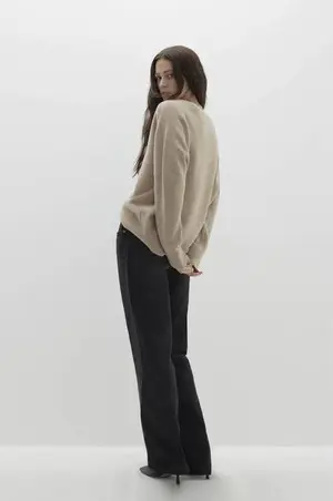 Naked Cashmere Sydney V-neck Cashmere Sweater - Flax