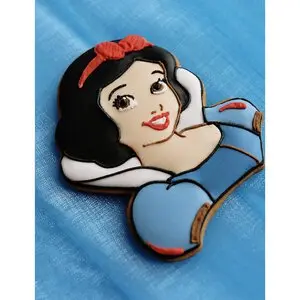 BISCUITEERS Disney Snow White Princess Letterbox Vanilla Iced Biscuit 15g
