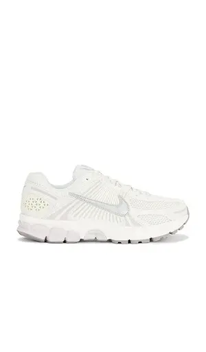 Men's Nike White Shoes