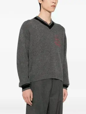 THAMES MMXX Cashmere V-neck Sweater