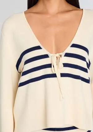 SEROYA Chrys Sweater - Eggshell/navy