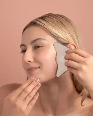 MOUNT LAI Vitality Qi Stainless Steel Gua Sha Contour Tool - No Color