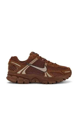 Nike Zoom Vomero Sneakers - Fauna Brown, Mink Brown, & Velvet Brown