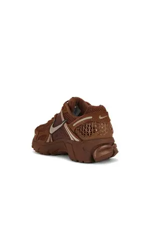Nike Zoom Vomero Sneakers - Fauna Brown, Mink Brown, & Velvet Brown