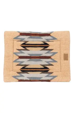 Pendleton Fleece Comfort Cushion - Wyeth Trail Wheat