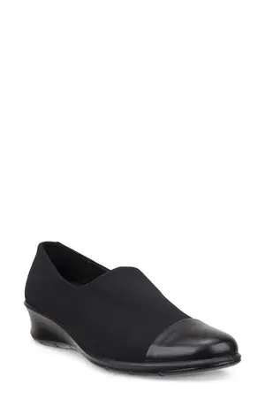 Ecco Felicia Cap Toe Loafer