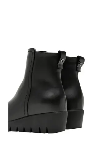 La Canadienne Teagan Waterproof Platform Wedge Bootie