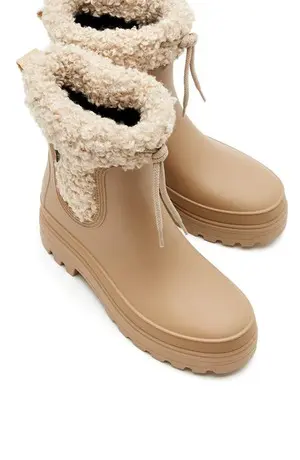 La Canadienne Peak Faux Shearling Winter Boots - Camel Rubber