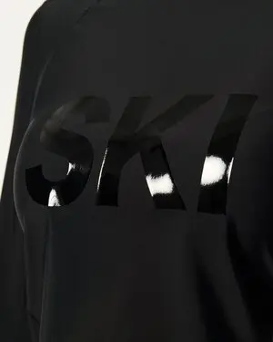 Perfect Moment Crewneck Baselayer Top