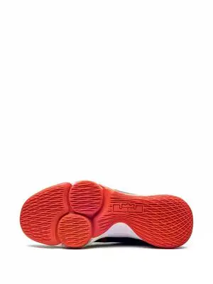 Nike Lebron Witness V Sneakers