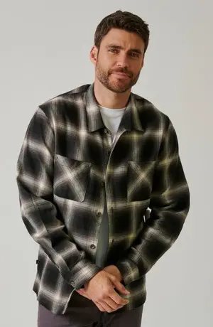 LEISURE LAB Wolf Flannel Button Up - Coyote