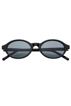 FREYRS EYEWEAR Zoe Oval Sunglasses Black