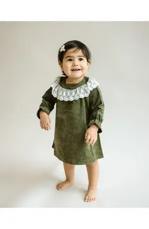 CUCLIE Lace Collar Corduroy Dress - Green