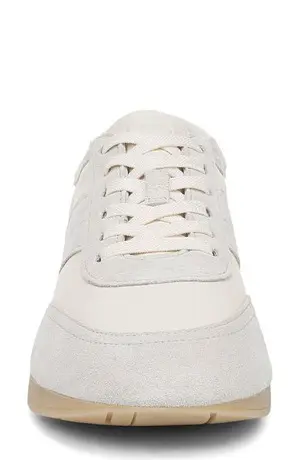 Vince La Runner Sneaker - Horchata/pebble White
