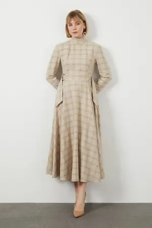 GIZIA High Collar Midi Dress With Buckle Belt Detail - Beige