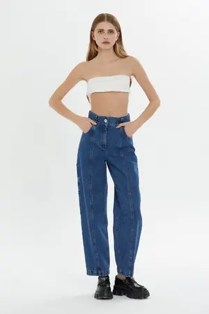 GIZIA High-waist Carrot-leg Jeans With Pocket Detail