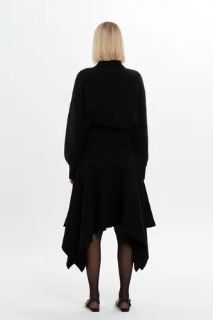 GIZIA Elasticated Waist Asymmetric Knit Midi Skirt