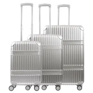 MARTHA STEWART The Bedford 3-piece Hardcase Luggage Set