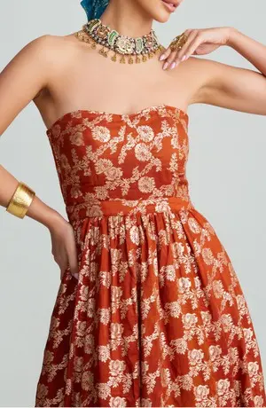 HOLICHIC Amber Metallic Embroidery Strapless Gown